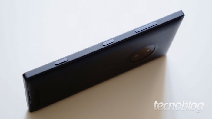 Review Lumia 830: o Windows Phone intermediário com cara de topo de ...