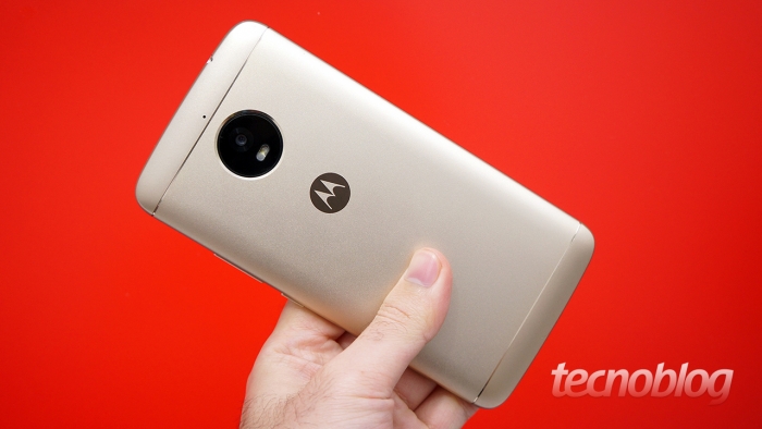Review Moto E4 Plus: básico com bateria enorme • Tecnoblog