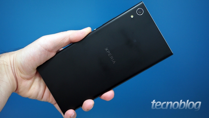 Review Sony Xperia XA1 Ultra: gigante de 6 polegadas • Tecnoblog
