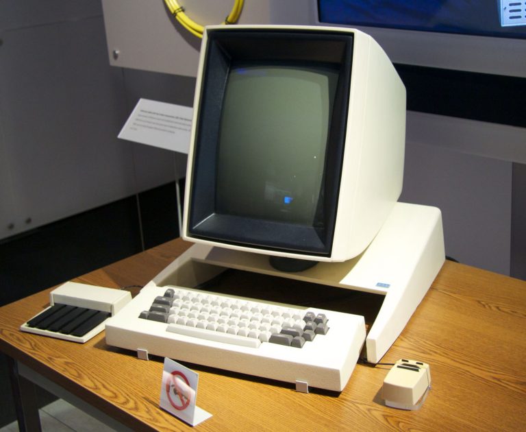 Quem inventou o mouse? • Tecnoblog