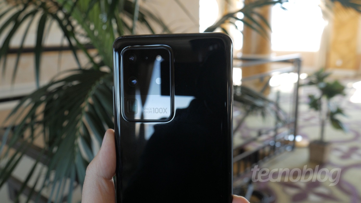 Galaxy S20, S20+ e S20 Ultra: uma olhada de perto • Tecnoblog
