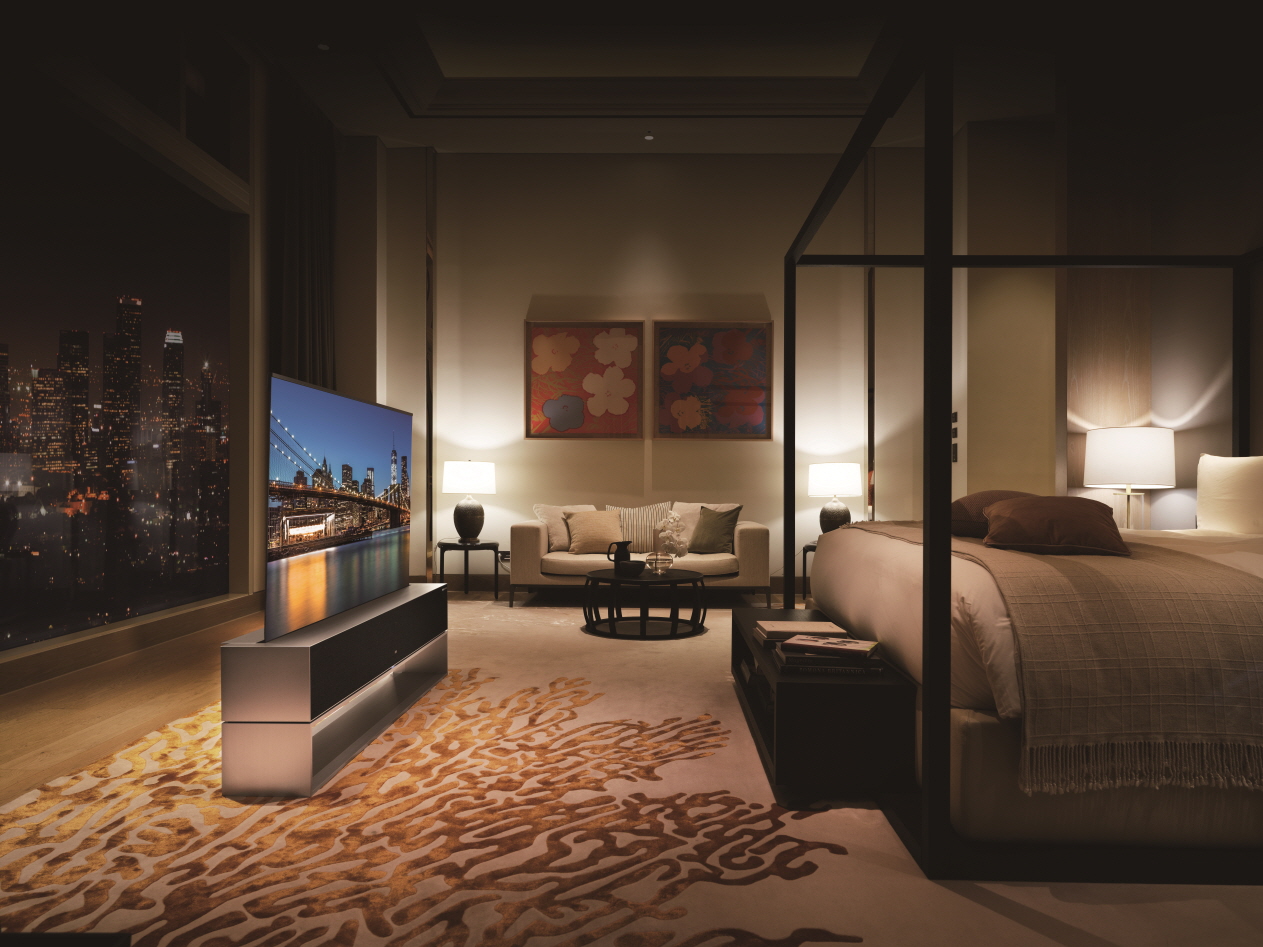 LG lança Signature OLED R, TV 4K OLED enrolável bem cara • Tecnoblog