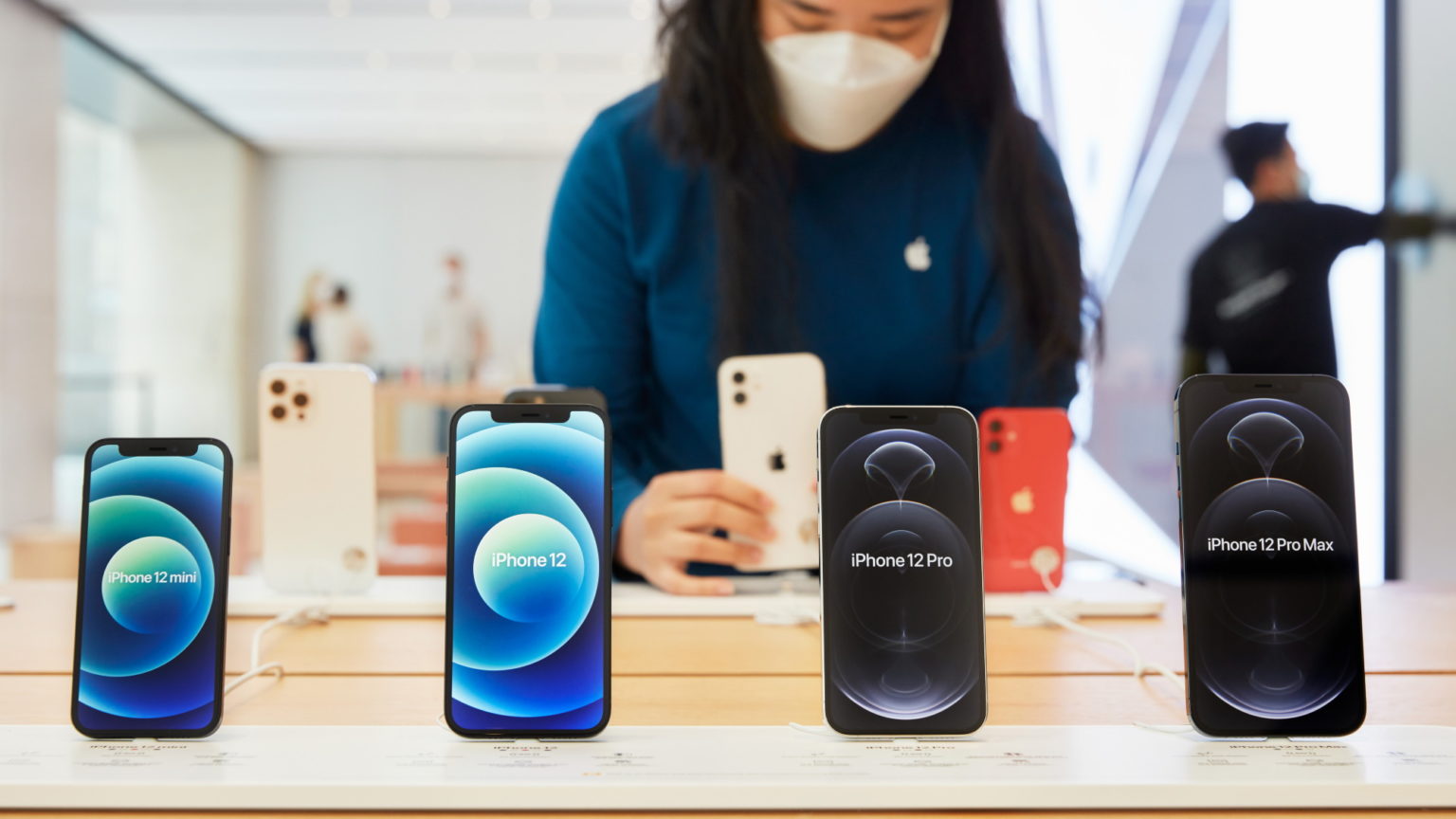 Apple inicia pré-venda do iPhone 12 no Brasil; confira os preços ...
