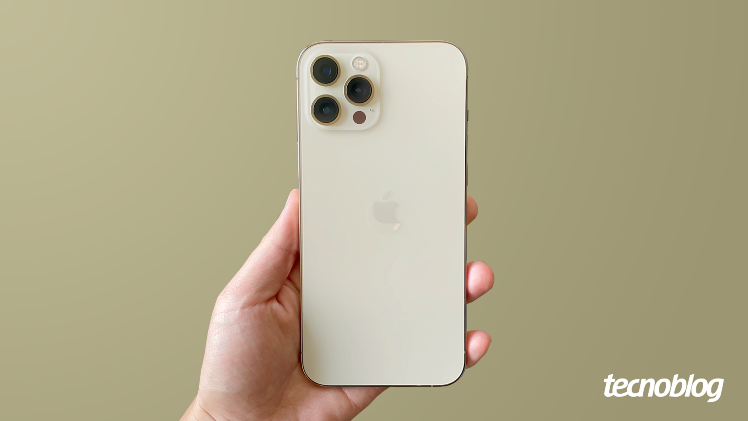 Review iPhone 12 Pro Max: quase tudo exagerado • Tecnoblog
