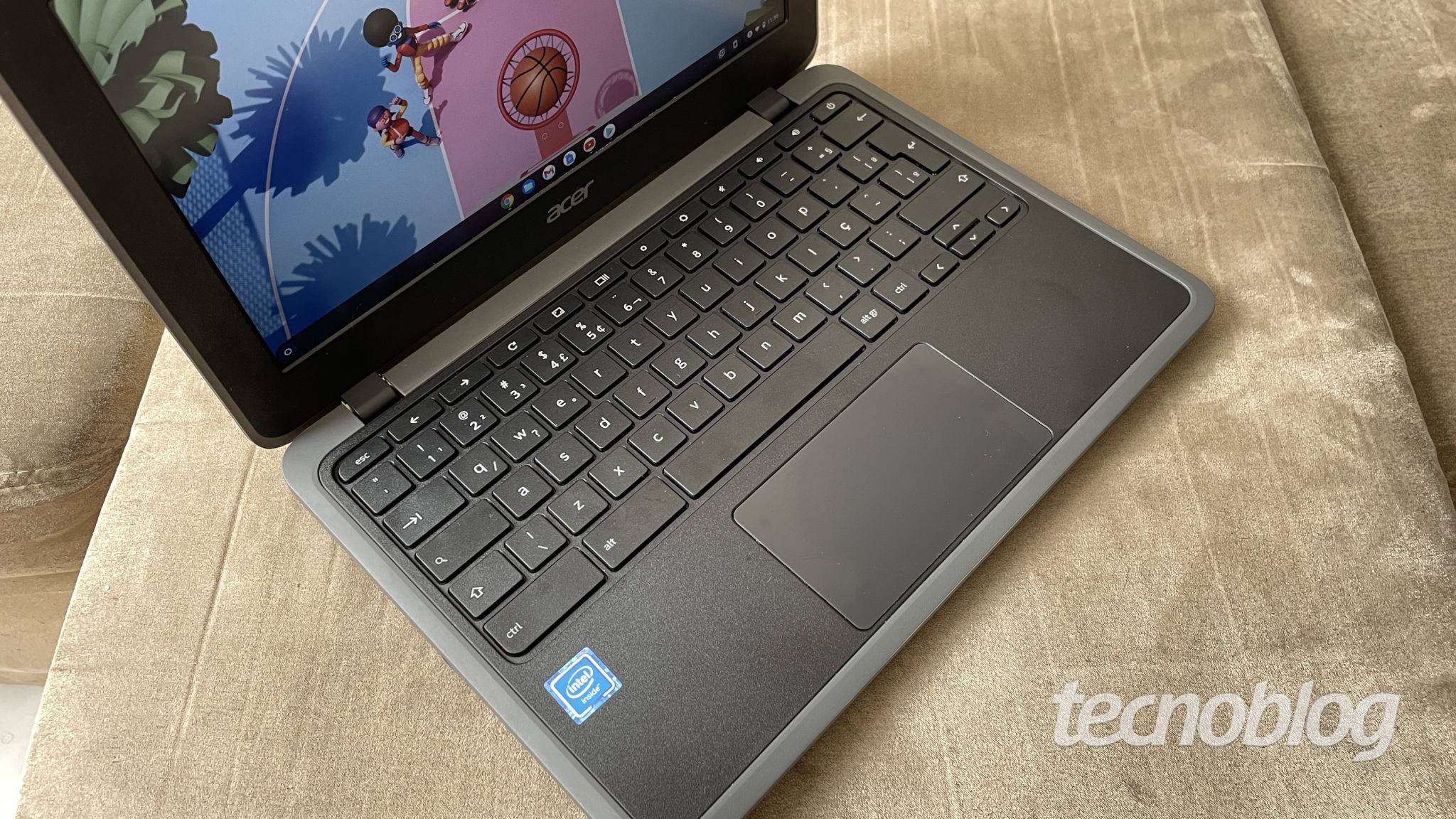 Review Acer Chromebook C733: o básico para estudantes • Tecnoblog