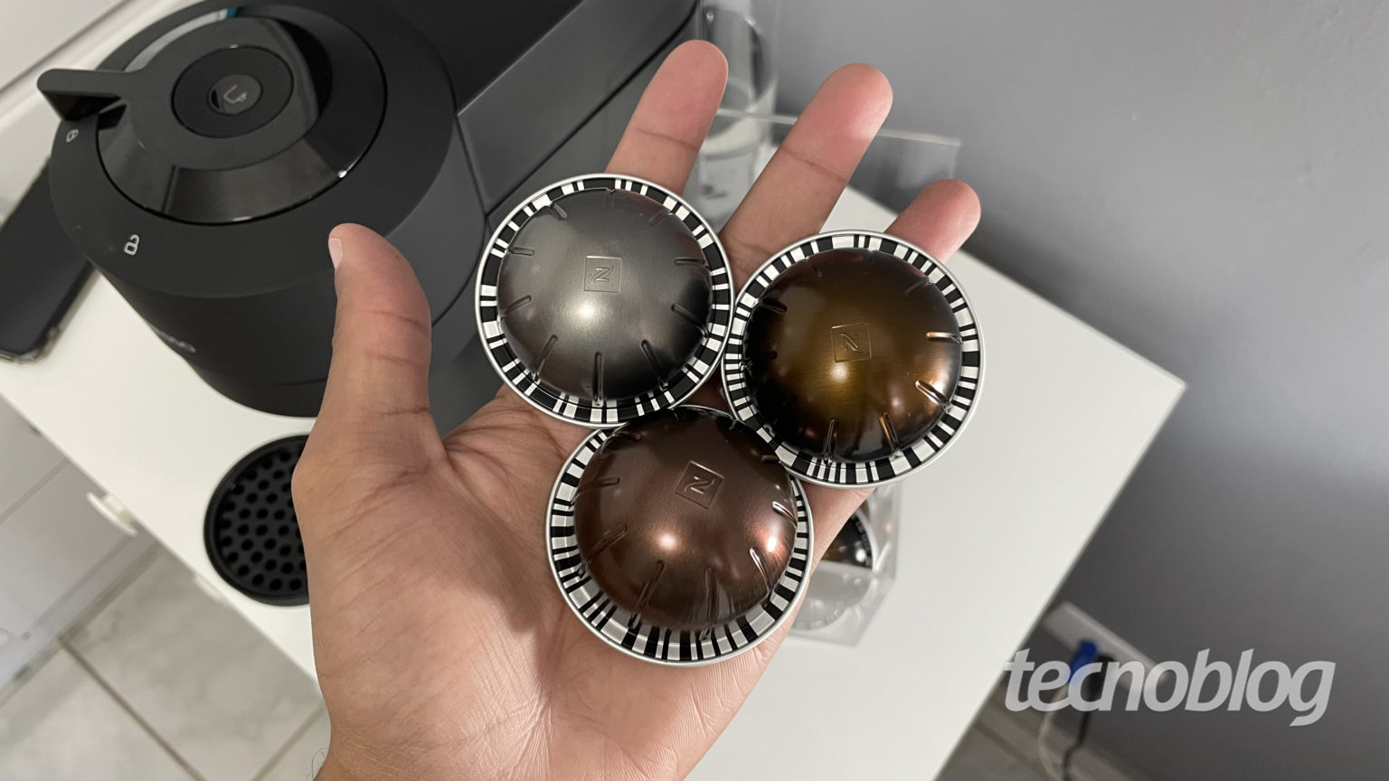 Review Nespresso Vertuo Next: explorando o café espresso • Tecnoblog