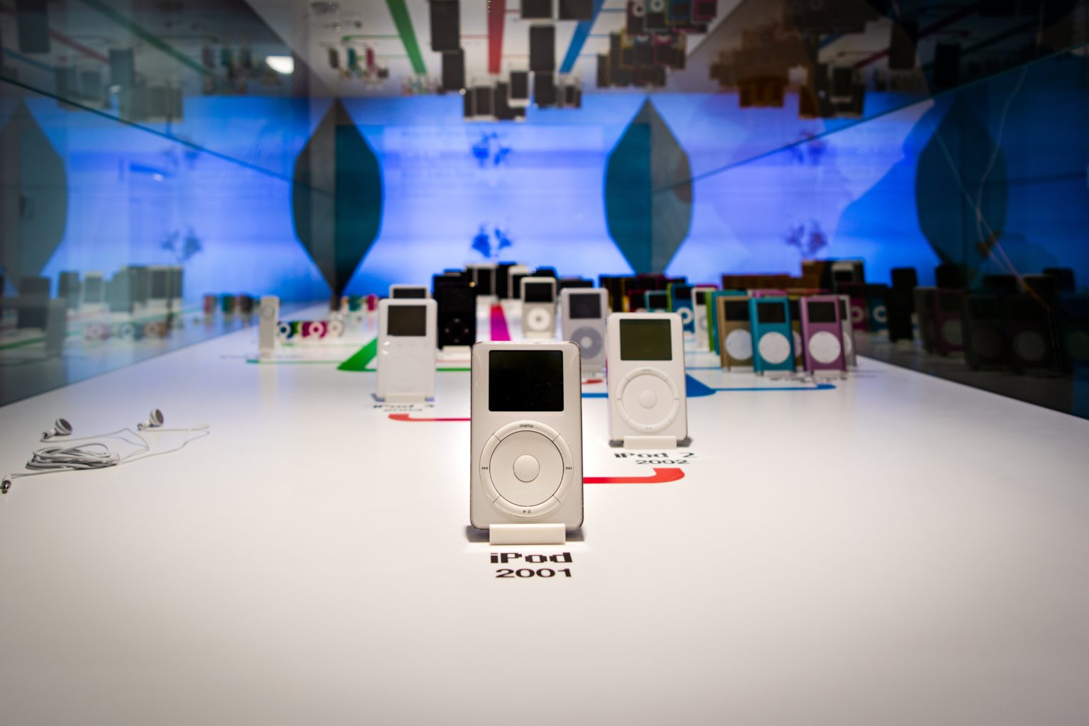 20 anos de iPod: como ele mudou a Apple e a música • Tecnoblog