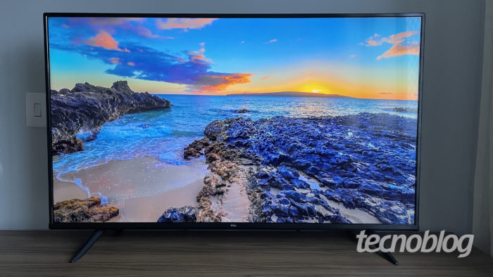 Review TV 4K TCL P615: uma Android TV acessível para salas menores ...