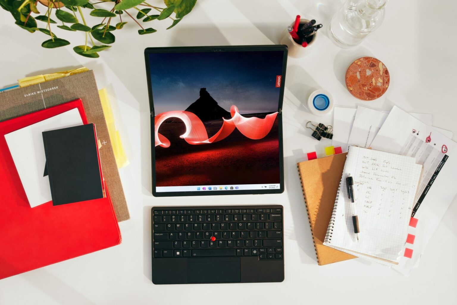 Lenovo tenta de novo: ThinkPad X1 Fold com tela dobrável ganha 2ª ...