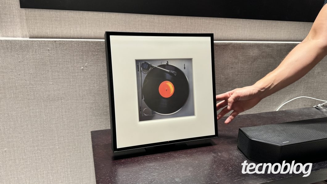 Samsung inicia venda do curioso Music Frame no Brasil • Tecnoblog