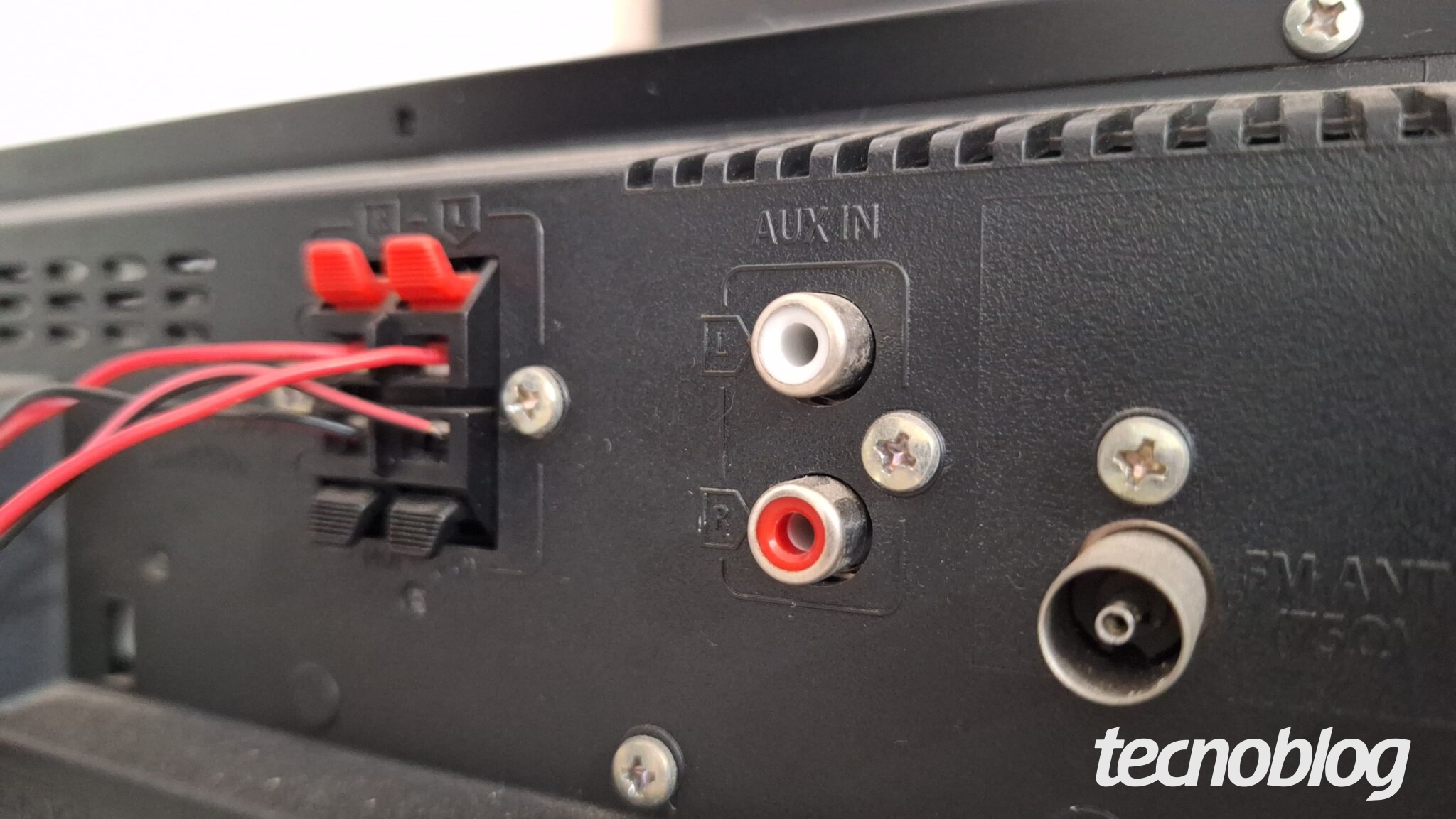 O que é cabo RCA? Entenda para que serve o conector de áudio e vídeo ...