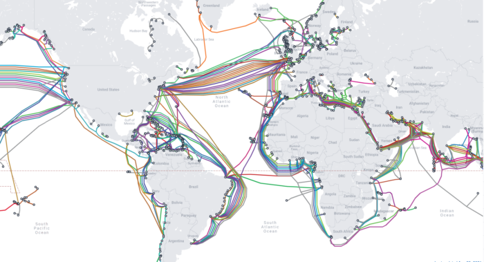 Por que a Meta quer construir um cabo submarino de US$ 10 bilhões ...