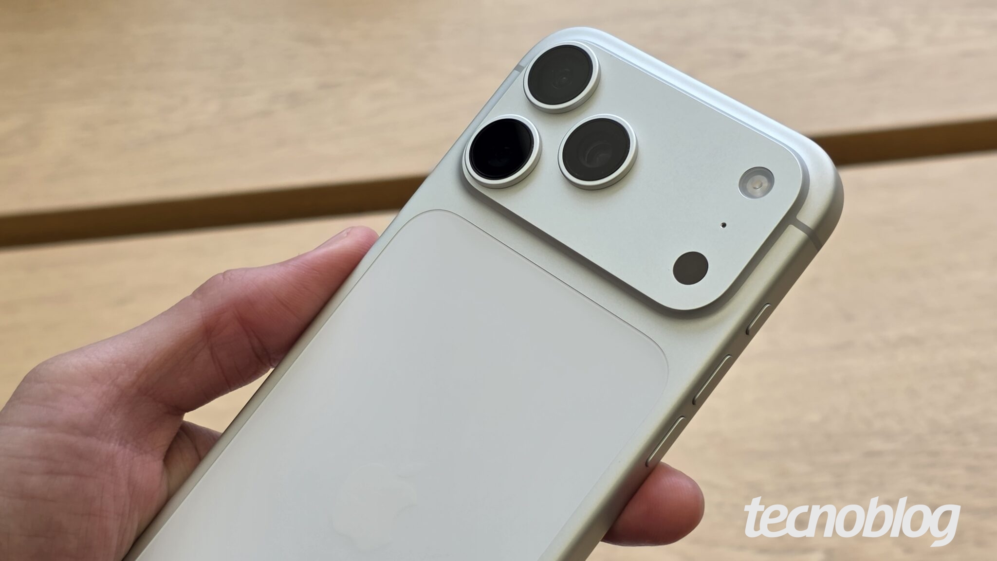 iPhone 17 Pro Max (256 GB) cai 29% em oferta na Amazon • Tecnoblog